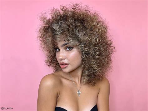 9 Curly Gray Hair Geordananwen