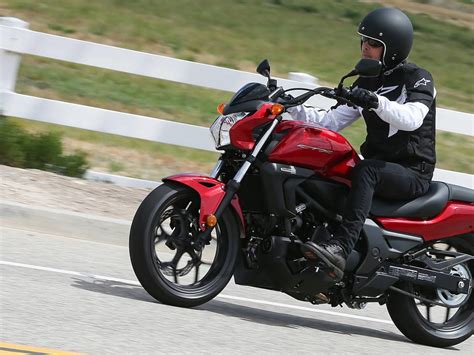 Honda Ctx 700 Test Ride Motorrad Vergleich Honda Ctx 700 N 2015 Vs