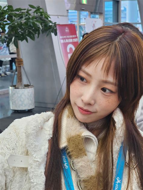 보정없이 찍은 네린님 직찍  펌 치지직 에펨코리아