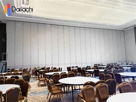 White Solid And Acoustic Movable High Partition Walls For Wedding