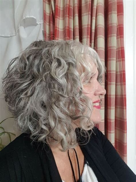 Angled Curly Bob Grey Curly Hair Curly Hair Styles Bangs With