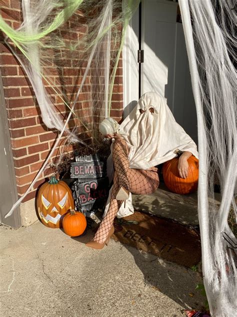 Goddess Gravy Foot Adoration Foot Fetish Directory And Foot Fetish