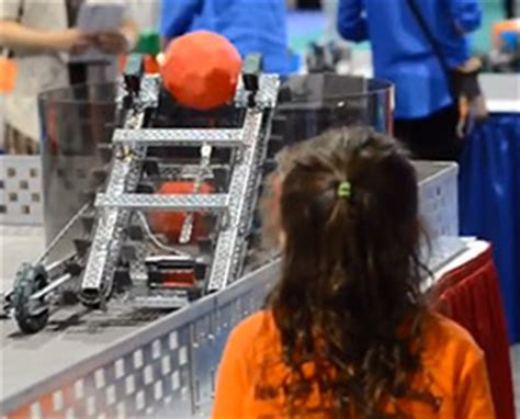 Vex Robotics Wows Year Old Reporter At ISTE TechFaster