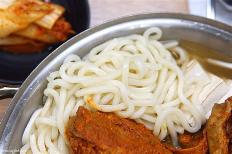 한국 탕반의 살아있는 역사 부민옥 양무침 육개장칼국수