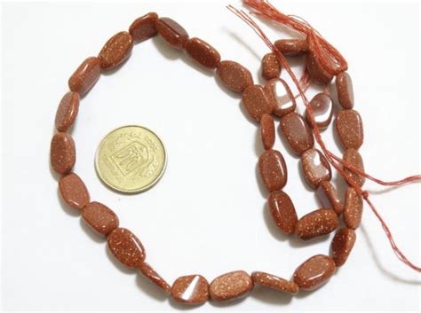 Намистини на нитці з авантюрину — ціна 465 грн у каталозі Кольє і намиста Купити аксесуари за