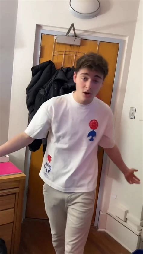 Picture Of Noah Schnapp In General Pictures Noah Schnapp 1679766342 Teen Idols 4 You