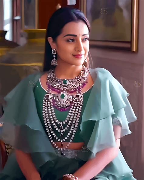 Trisha Krishnan R Indian Actresses Pics