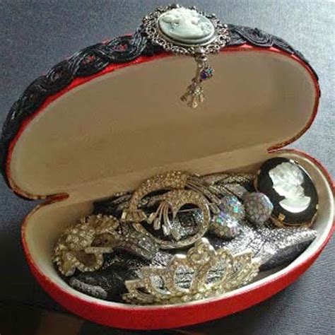 How To Recycle Glasses Cases At Aiden Ligar Blog