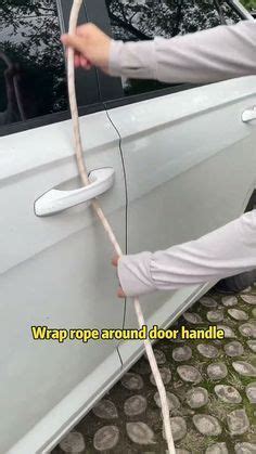 Every Driver Needs to Know About These Handy Car Hacks | Car hacks, Car life hacks, Car key repair