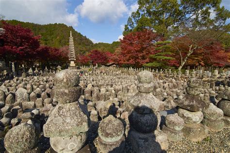 Adashino Nenbutsu Ji During Autumn Season Stock Image Image Of Leaf