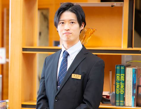 社員紹介 社員を知る 富士急行 総合採用サイト