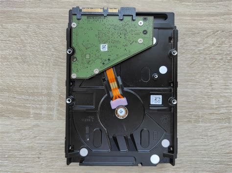 Жорсткий диск жесткий диск Hdd 4tb 4000gb St4000dm000 1f2168 1 600 грн Комплектуючі та