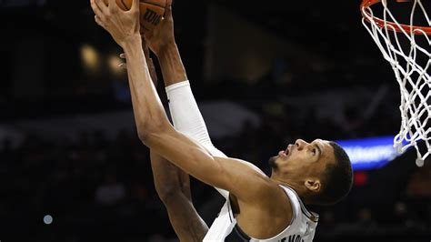 Victor Wembanyamas Second Nba Preseason Game Was Filled With Jaw