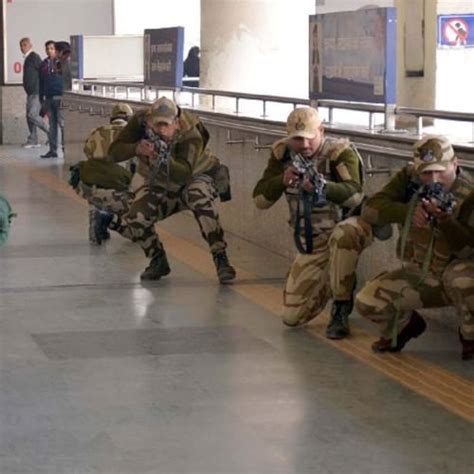 Story Behind Air Hostess Devshi Kulshreshtha How She Became Smuggler