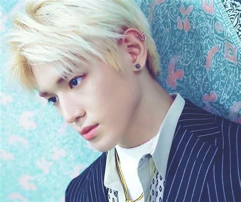 Taeyong Nct Wattpad Kpop Bepergian
