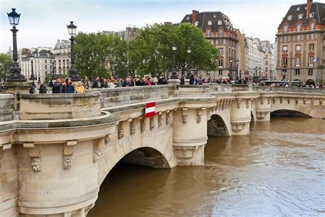 آیا می دانید پونت نوف قدیمی ترین پل پاریس است؟ ایوار