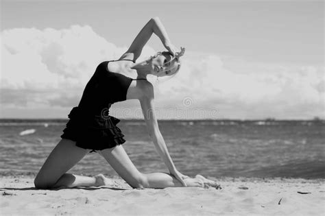 Young Beautiful Tanned Woman Stock Image Image Of Blond Full 25835719