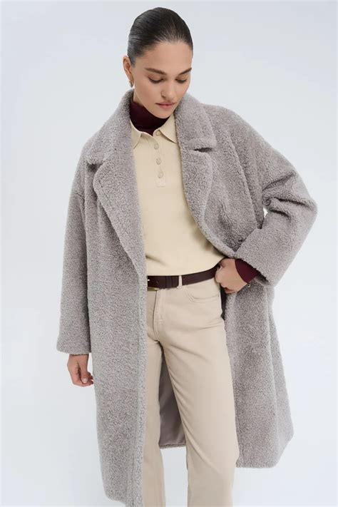 Шуба из овчины Снежная Королева 719540003 цены в Москве, купить одежду ...