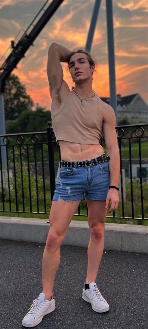 Boysfeetfanspain Hazel Josiah Hoffman Model And Her Armpits And Feet