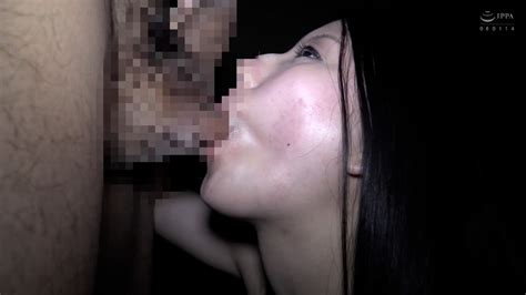 「美人奥様と癒しの露天風呂」の撮影でモデルを務める黒髪清楚系の奥様と一泊二日の撮影旅行！おと温泉で開放的になった奥様は他人棒で本気イキsex！ アダルト動画 ソクミル