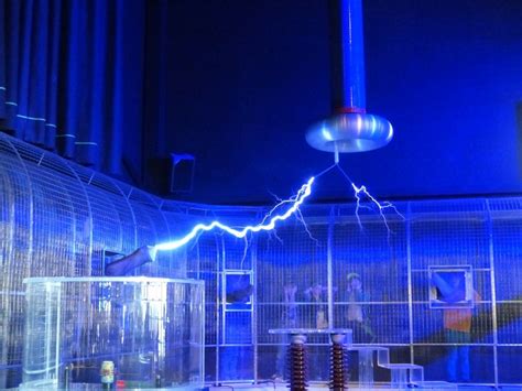 Ce Este Cusca Lui Faraday Deștepțiro