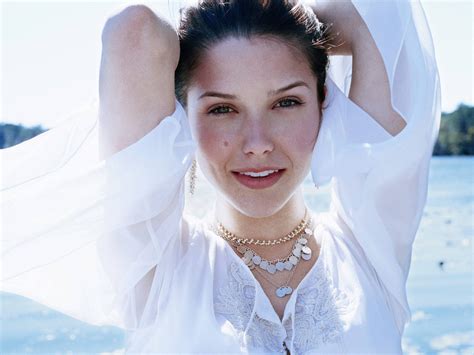 Sophia Bush Hot Wallpapers Hot Desi Girls