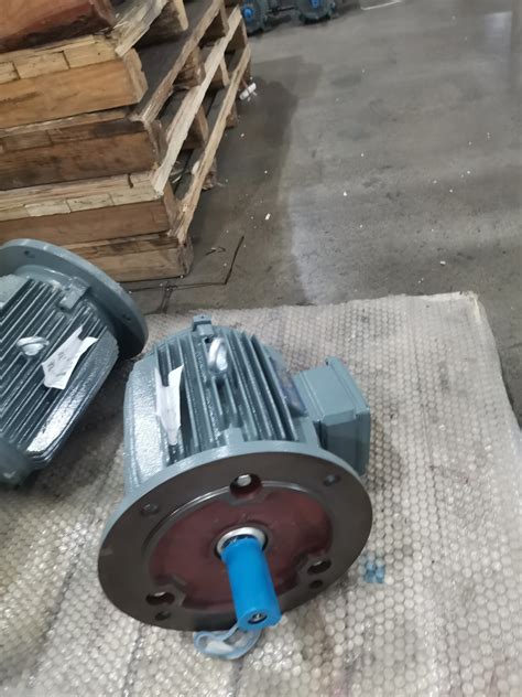 Variable Frequency Vfd Control Three Phase Ac Eletcric Motor Yxvf355