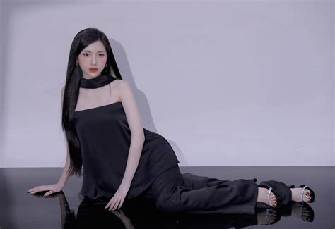 Nga Li