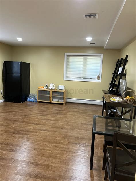 펠팍에 조용하고 깨끗한곳원베드와 응접실과 화장실이 구비되어 있고 입구를 따로 쓸수있어 편한곳