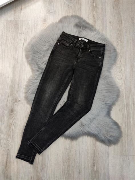 Джинси Zara скіні — ціна 299 грн у каталозі Джинси Купити жіночі речі за доступною ціною на Шафі