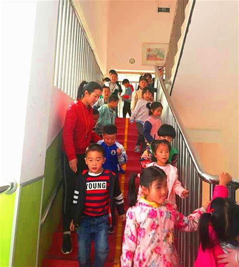 小班安全优质课教案《防止拥挤踩踏事故》 知乎