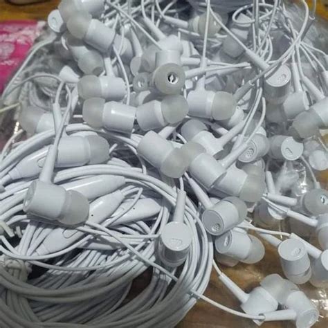 Black Mobile Phone Wireless Earphone At Best Price In Varanasi ID