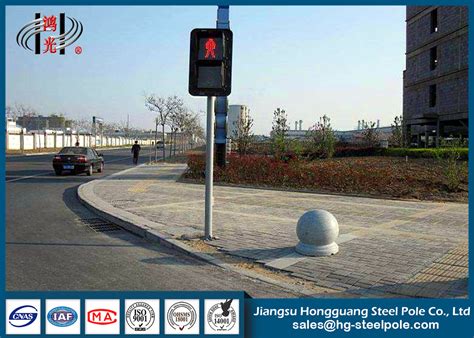 Hot Roll Steel Traffic Steel Light Poles Traffic Light Post For Crosswalk
