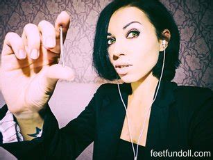 Kinky Brunette Chick Loves Talking About Your Small Dick Photos