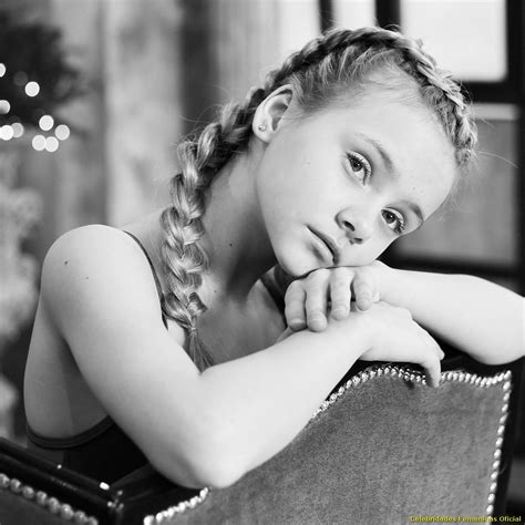 Celebridades Femeninas Oficial Valeria Negurenko Belleza Incipiente