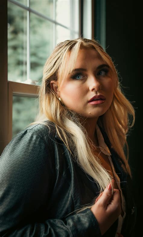 Beautiful Blond Big Ass Women Photos Download The Best Free Beautiful