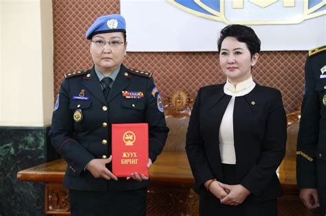 Монгол Улсын Зэвсэгт хүчнээс НҮБ ын Энхийг сахиулах ажиллагаанд явсан анхны эмэгтэй алба