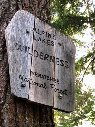 Cathedral Pass Loop Alpine Lakes Wilderness Grey Otter Outventures®