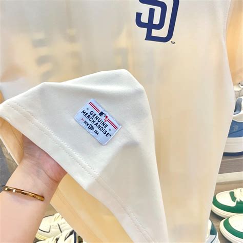 2250 HÀng ChÍnh HÃng Áo Thun New Era One Piece TrẮng Code MỘc Shoes