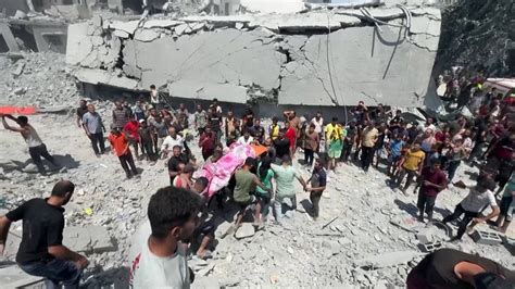 Ataques Israelíes Matan A Decenas De Personas En Gaza Incluidas Ocho