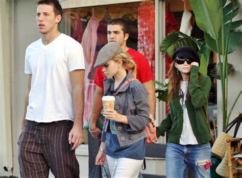 Pin By Izzy Mcnabb On Olsen Twins Mary Kate Olsen Style Olsen Twins Style Olsen Twins