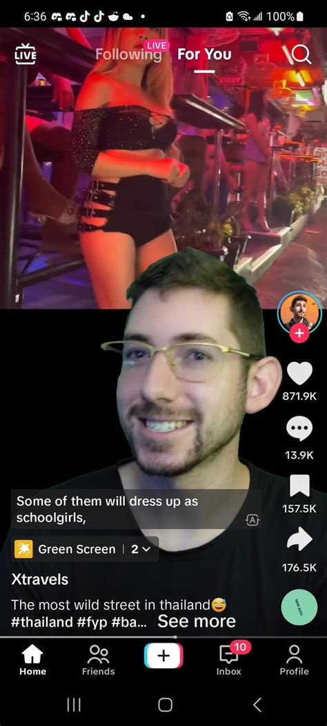 Here Kiesha Shorts On A Street Walker Lol Rkieshasmithscammer