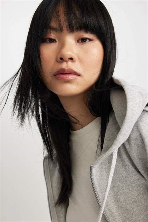 Gri Kadın Coool Regular Fit Kapüşonlu Fermuarlı Sweatshirt 3064212 Defacto