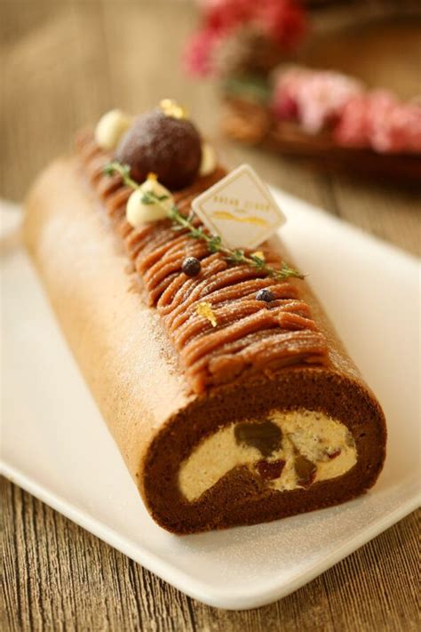 Hojicha Chestnut Roll Cake 焙茶栗子卷 Roll Cake French Patisserie Hot