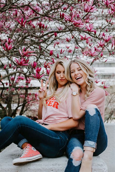 [200 ] Best Friend Pictures