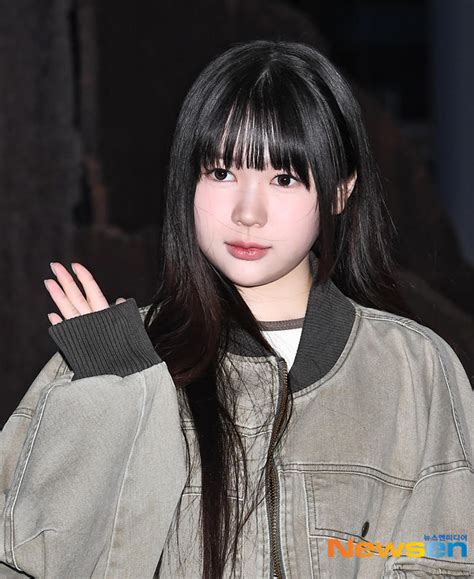 ‘하츠투하츠 예온 포즈 자체가 화보 [포토엔hd]