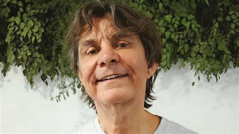 Cantor Lô Borges Internado Na Uti é Submetido A Traqueostomia Caras