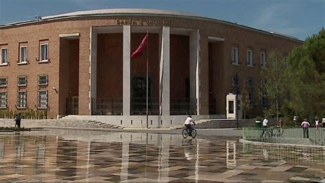 Letrat Me Vlerë Bonot E Thesarit Dhe Obligacionet Sa Vlejnë Dhe Kush