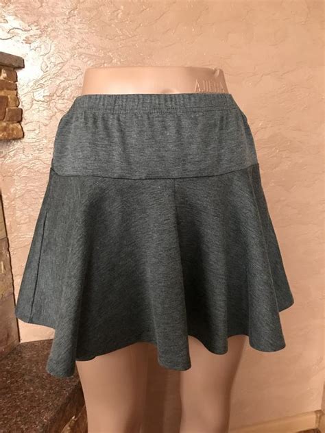 Спідниця — ціна 21 грн у каталозі Міні спідниці Купити жіночі речі за доступною ціною на Шафі