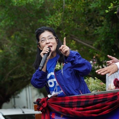 คุณหญิงสุดารัตน์ เกยุราพันธุ์ Fc